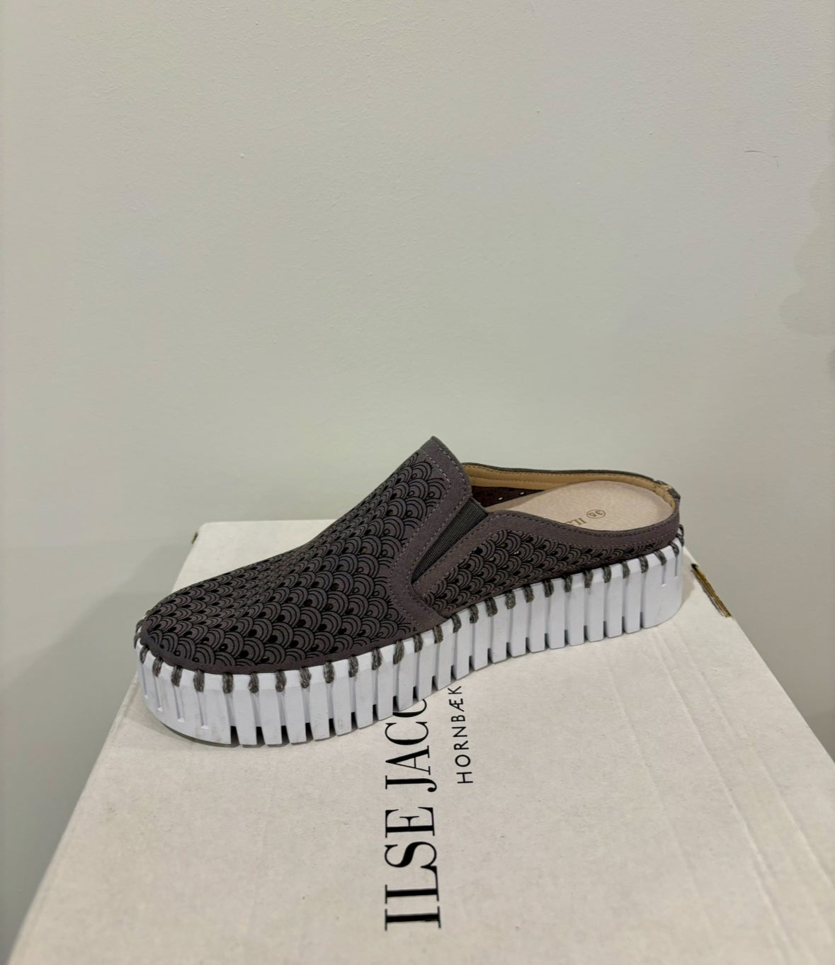 Ilse Jacobsen - Tulip Slide in Grey Blue | What To Wear Sudbury